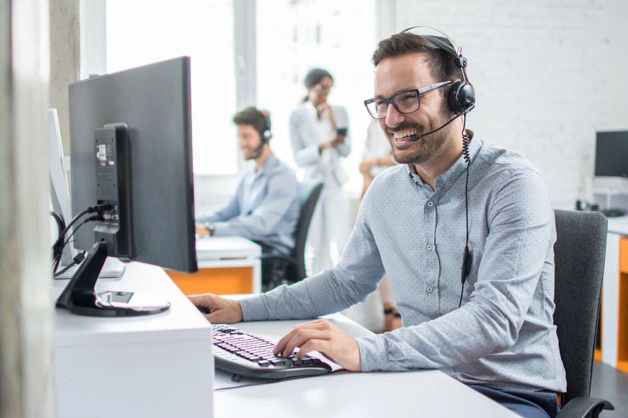 4 Reasons To Use An Operator-Assisted Conference Call